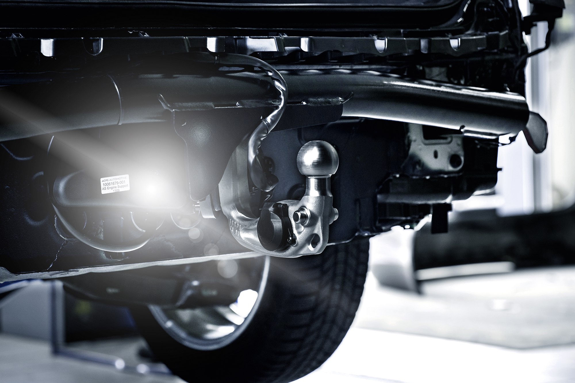 ACPS Automotive distribue des attelages Oris en France